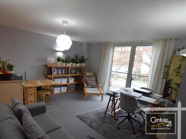 1 Bedroom Flat For Sale In Channel Way, Southampton