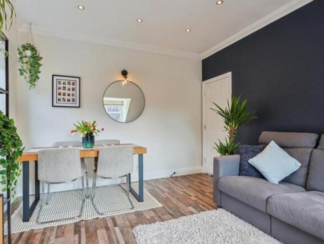 1 bedroom flat for sale in Charminster Road, CHARMINSTER, Bournemouth, Dorset, BH8