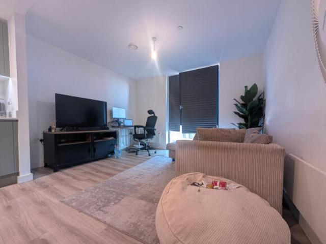 1 bedroom flat for sale in Chevette Court, Kimpton Road, Luton LU2 0GS, LU2