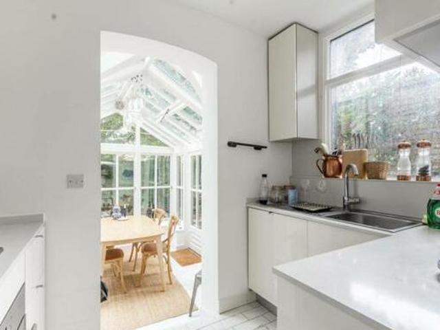 1 Bedroom Flat For Sale In Chelsea, London
