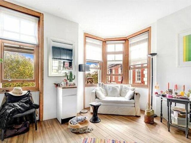 1 Bedroom Flat For Sale In Chelsea, London