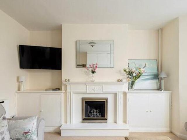 1 Bedroom Flat For Sale In Chelsea, London
