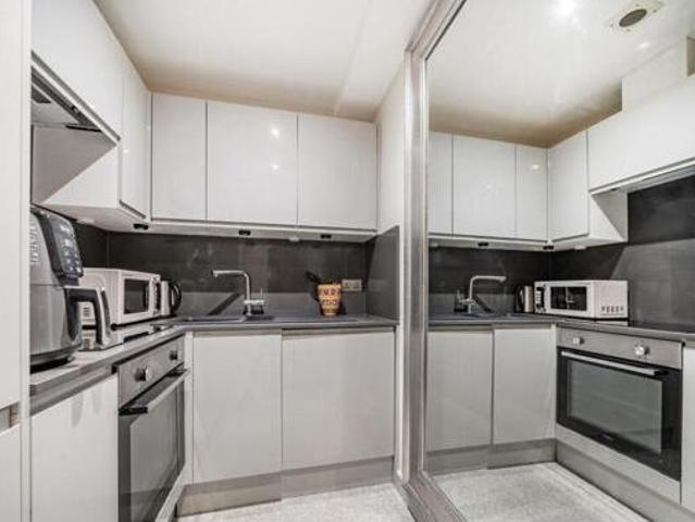 1 Bedroom Flat For Sale In Chelsea, London