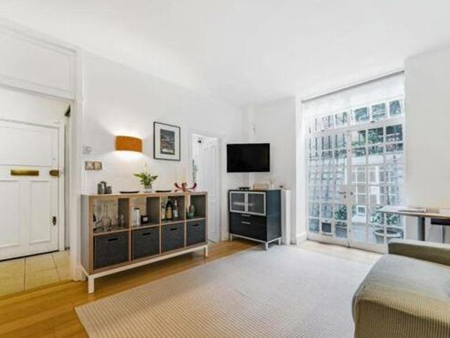 1 Bedroom Flat For Sale In Chelsea, London