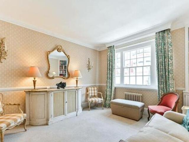 1 Bedroom Flat For Sale In Chelsea, London