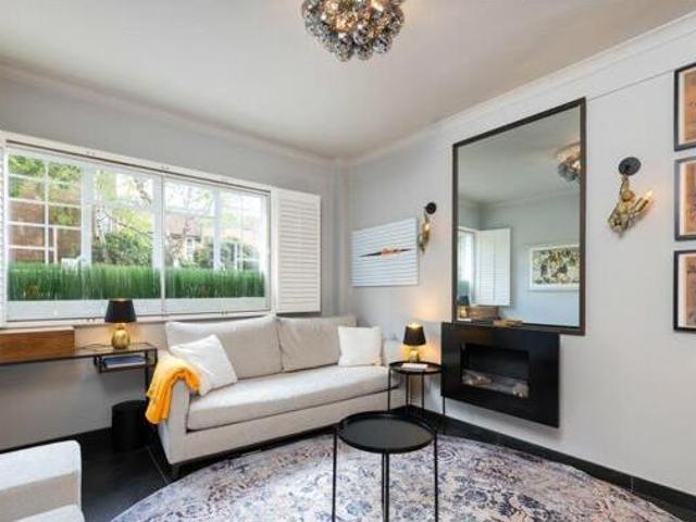 1 Bedroom Flat For Sale In Chelsea, London