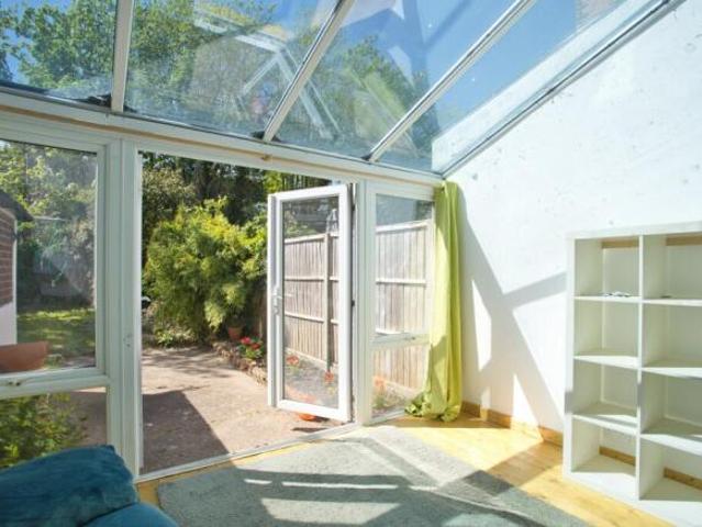 1 bedroom flat for sale in Cheriton Road, Folkestone, Kent, CT19