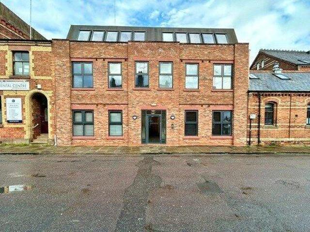 1 Bedroom Flat For Sale In Chester