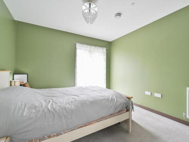 1 bedroom flat for sale in Chiltern Court, Watford, WD24