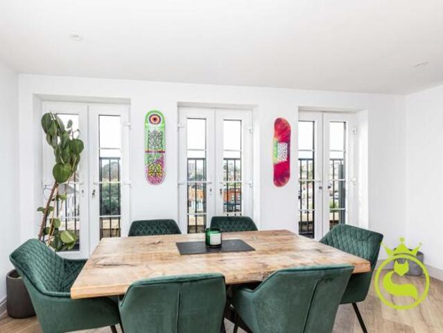 1 bedroom flat for sale in Commercial Road, Poole, BH14