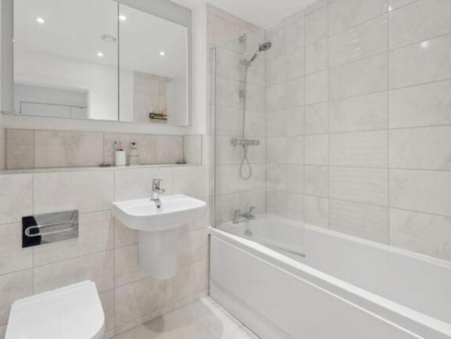 1 bedroom flat for sale in Colnebank Drive, Thurlows Court Colnebank Drive, WD18