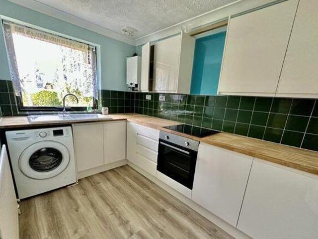 1 Bedroom Flat For Sale In Corfe Mullen