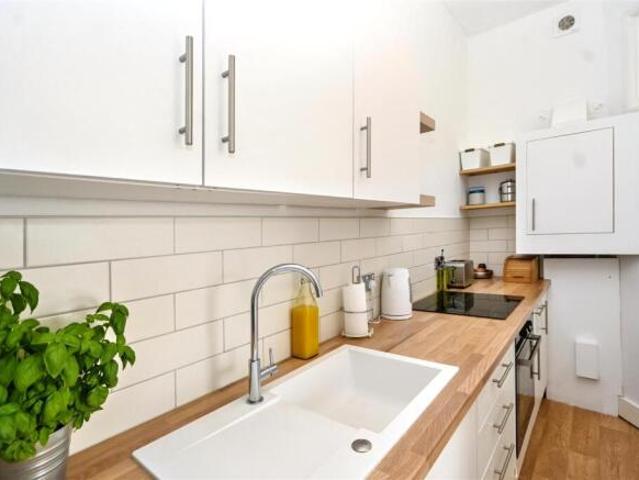1 bedroom flat for sale in Cornfield Terrace, Eastbourne, BN21