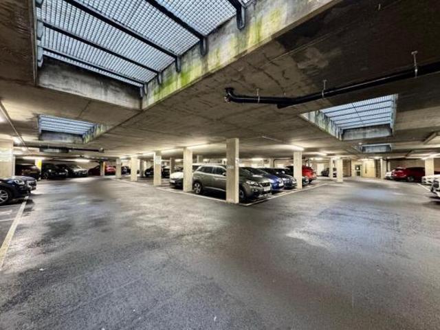 1 bedroom flat for sale in Coxwell Boulevard, London, NW9