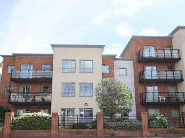 1 Bedroom Flat For Sale In Clacton On Sea