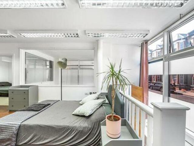 1 Bedroom Flat For Sale In Clapham Old Town, London