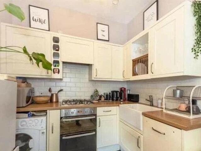 1 Bedroom Flat For Sale In Clapham High Street, London