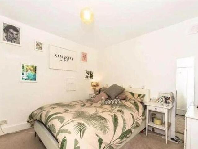 1 Bedroom Flat For Sale In Clapham High Street, London