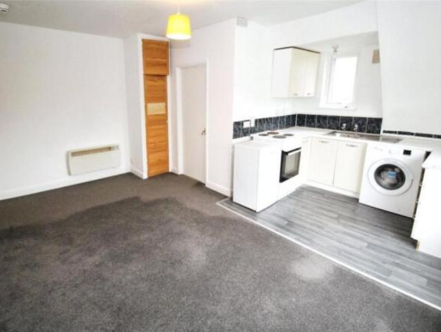 1 bedroom flat for sale in Clapham Road, Bedford, Bedfordshire, MK41
