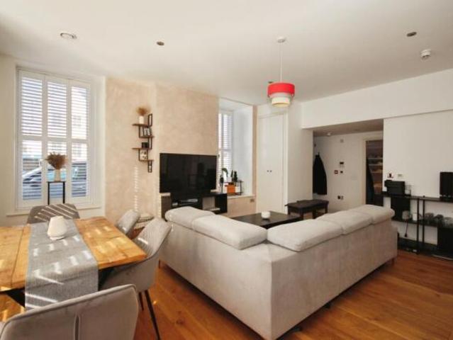 1 bedroom flat for sale in Clarendon Place, Leamington Spa, Warwickshire, CV32