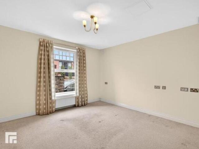 1 bedroom flat for sale in Clive Road, Canton, CF5