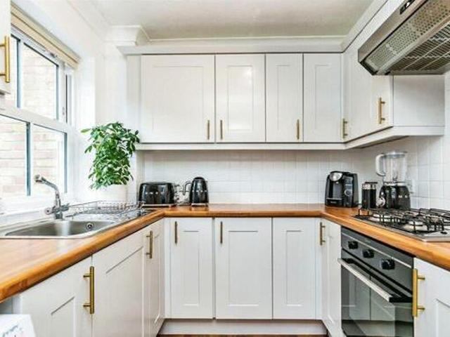 1 Bedroom Flat For Sale In Croydon