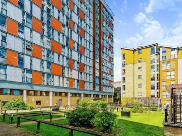 1 Bedroom Flat For Sale In Croydon