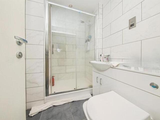 1 bedroom flat for sale in Cromwell Square, Ipswich, IP1