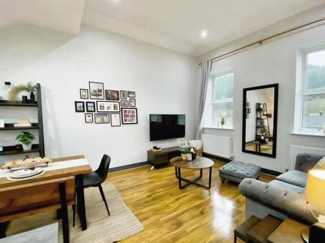 1 Bedroom Flat For Sale In Cross Keys