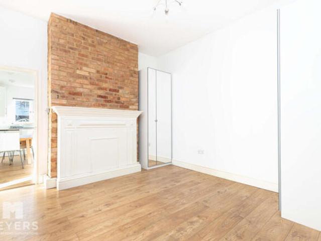 1 bedroom flat for sale in Crabton Close Road, Bournemouth, BH5 1, BH5