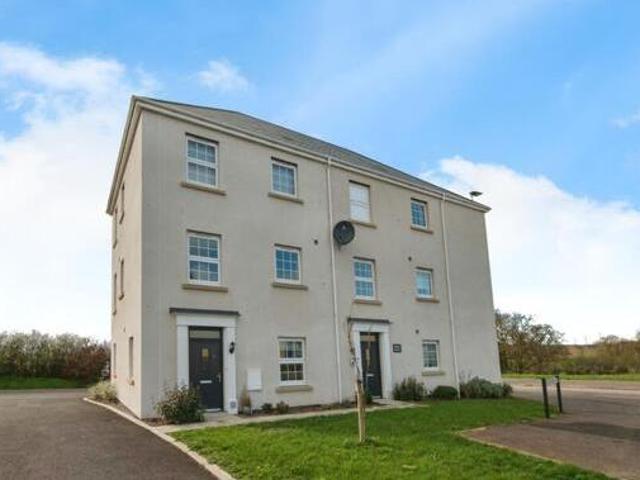 1 Bedroom Flat For Sale In Cranbrook, Exeter