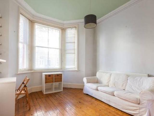 1 bedroom flat for sale in Crewdson Road Oval London SW9 SW9