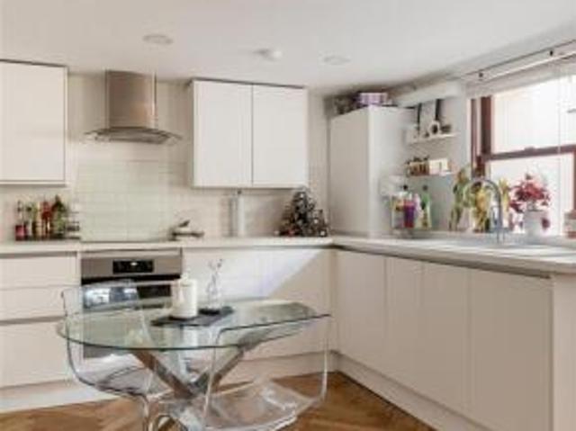 1 bedroom flat for sale in Dames Road, Forest Gate, E7