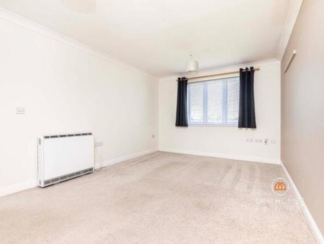 1 bedroom flat for sale in Darby's Lane, Poole, BH15