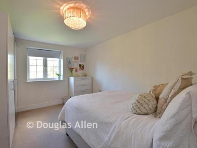 1 bedroom flat for sale in De Paul Way, Brentwood, Essex, CM14