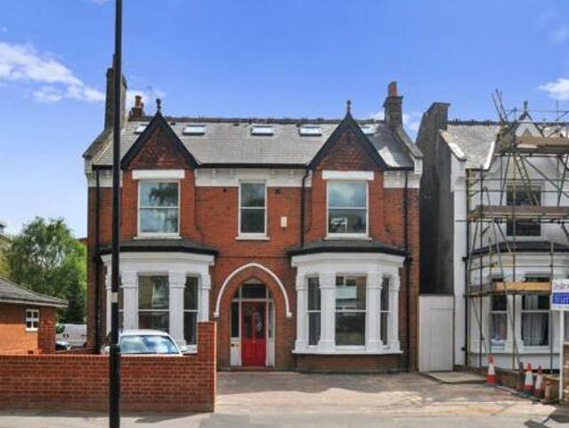 1 Bedroom Flat For Sale In Ealing, London