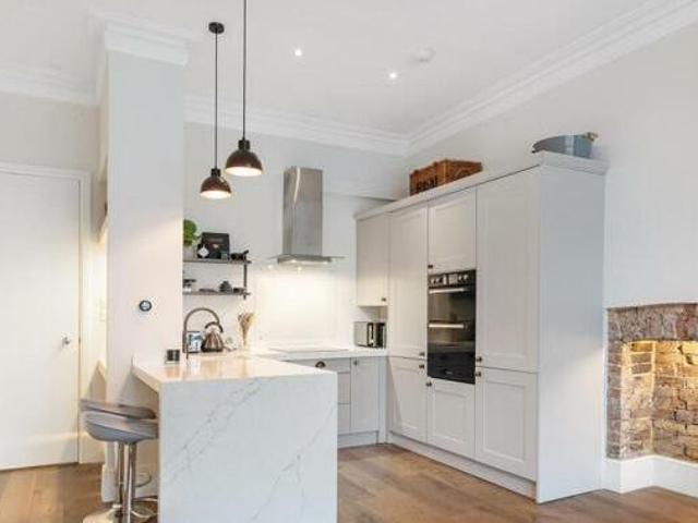 1 Bedroom Flat For Sale In Ealing, London