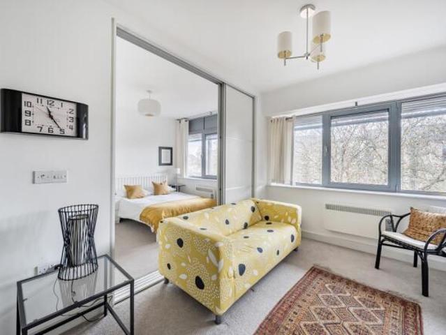 1 bedroom flat for sale in East Oxford, OX4