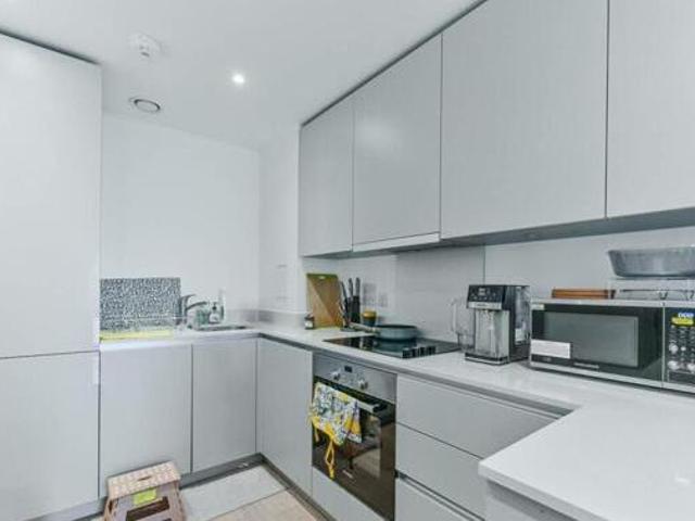 1 Bedroom Flat For Sale In East Croydon, Croydon