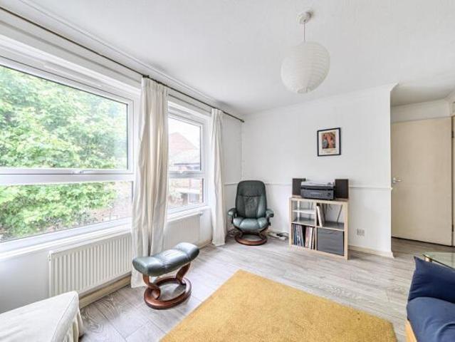 1 bedroom flat for sale in Elmton Court, St Johns Wood, NW8