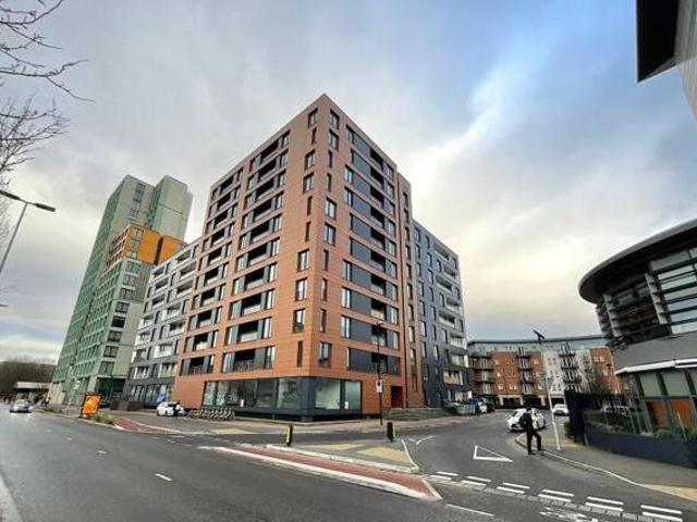 1 Bedroom Flat For Sale In Elmira Way, Salford