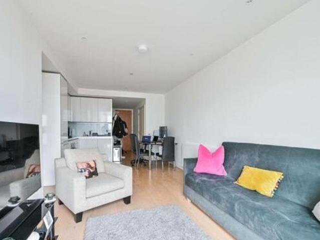1 Bedroom Flat For Sale In Elephant And Castle, London
