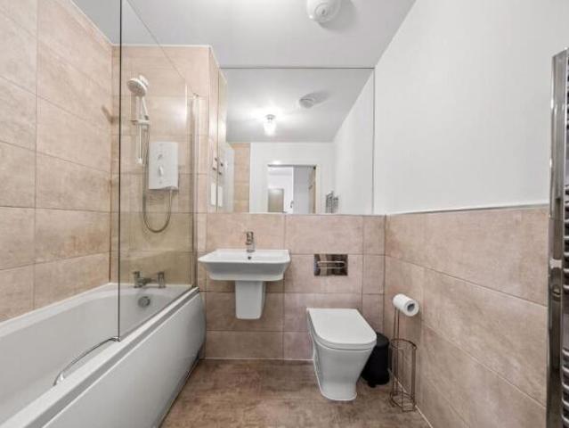 1 bedroom flat for sale in Elsie Inglis Way, Edinburgh, EH7