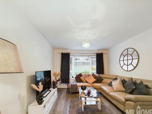 1 Bedroom Flat For Sale In Ely, Cardiff