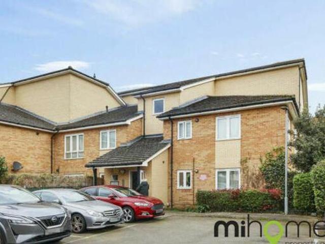 1 Bedroom Flat For Sale In Enfield, London