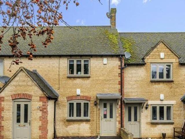 1 Bedroom Flat For Sale In Enstone, Oxfordshire
