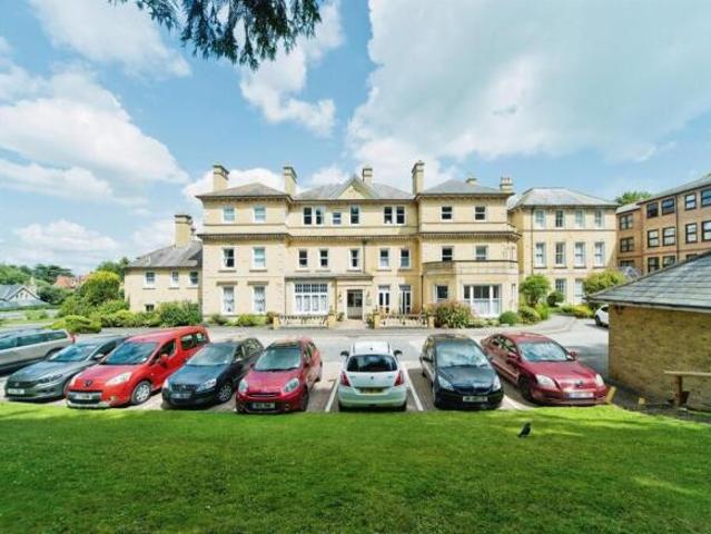 1 bedroom flat for sale in Fairfield Road, Eastbourne, BN20
