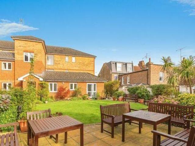 1 Bedroom Flat For Sale In Finchley