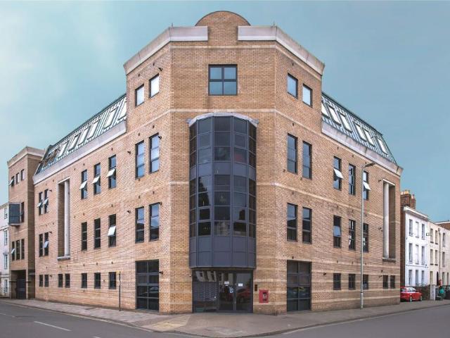 1 bedroom flat for sale in Fitzalan House, Park Road, Gloucester, GL1