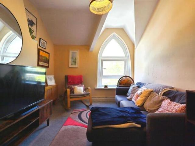 1 bedroom flat for sale in Fitzhamon Embankment, CARDIFF, CF11